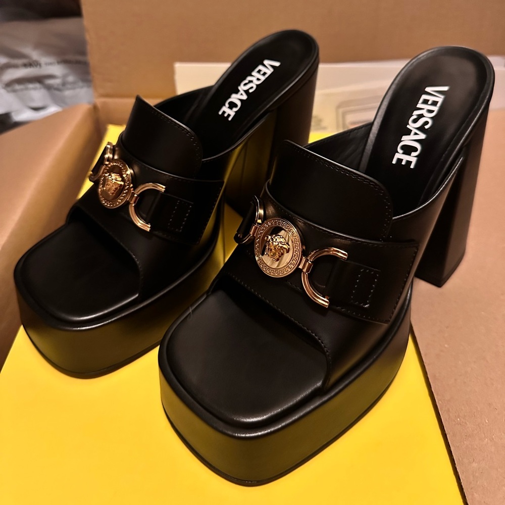 Versace 120mm Medusa Aevitas Leather Platform Mules - Gem